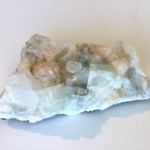 Accents | Apophyllite And Stilbite Zeolite Crystal Geode | Poshmark